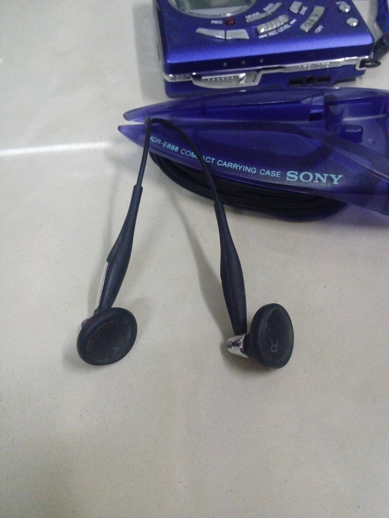 ขาย Sony mdr-e888 japan ครับ - เว็บบอร์ดหูฟังมั่นคง munkonggadget