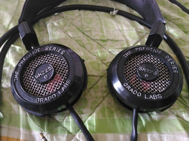ขาย GRADO 225e มือสองประกันหมด - เว็บบอร์ดหูฟังมั่นคง munkonggadget