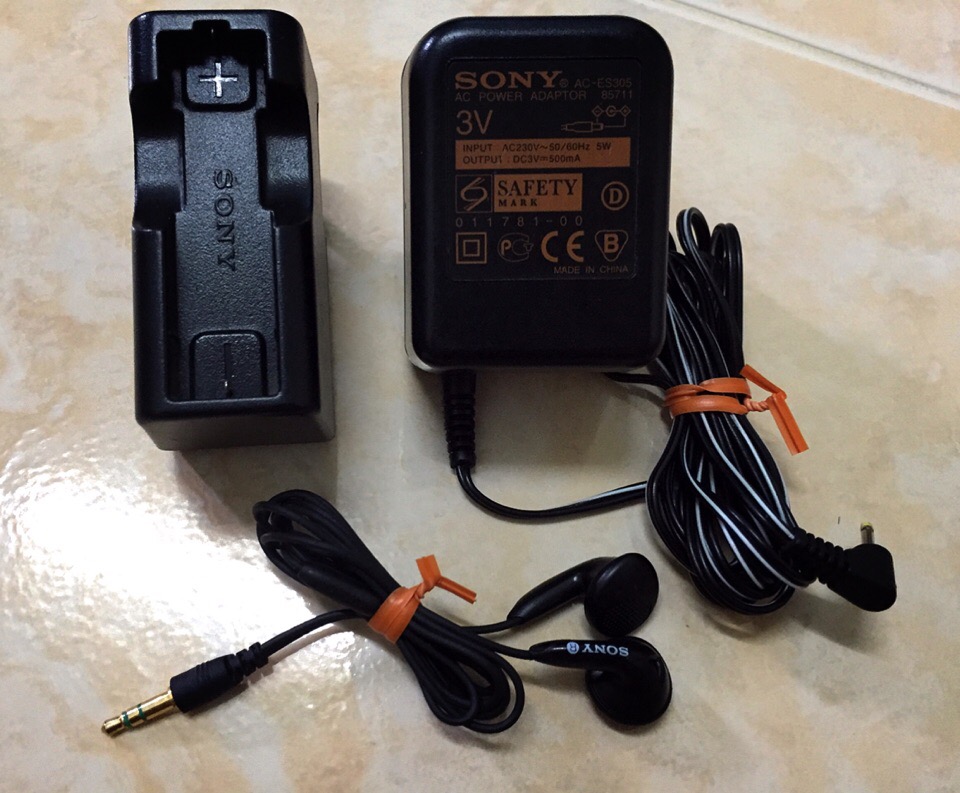 หูฟัง sony mdr-cd100 และ อะแด๊ปเตอร์ 3v,ที่ชาร์จแบตหมากหรั่ง,หูฟัง808 ...