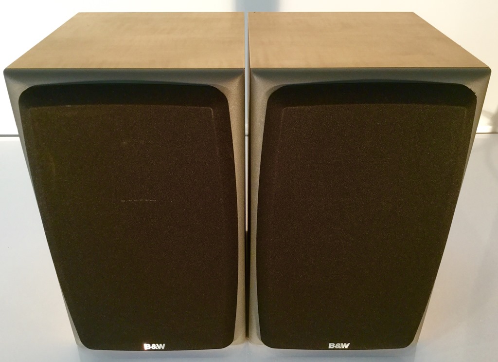 ลำโพง B&W สามคู่ สวยๆ - เว็บบอร์ดหูฟังมั่นคง munkonggadget