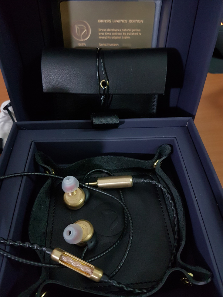 [FS] Dita Brass Limited Edition / Questyle QP1R เหมือนใหม่ - เว็บบอร์ดหูฟังมั่นคง munkonggadget